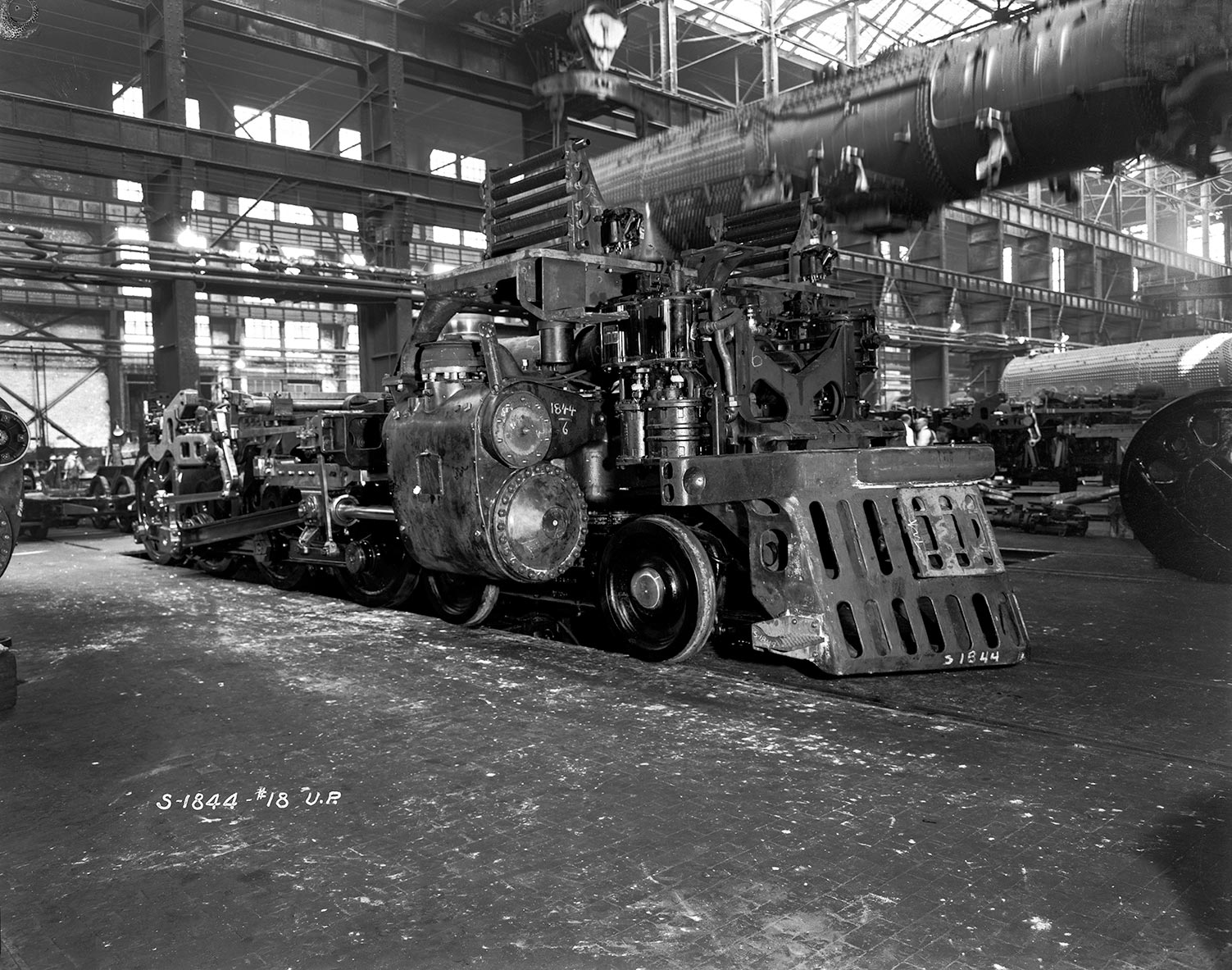 Union Pacific 4015 Front Engine and Cylinder in the Erecting Shop – MD ...